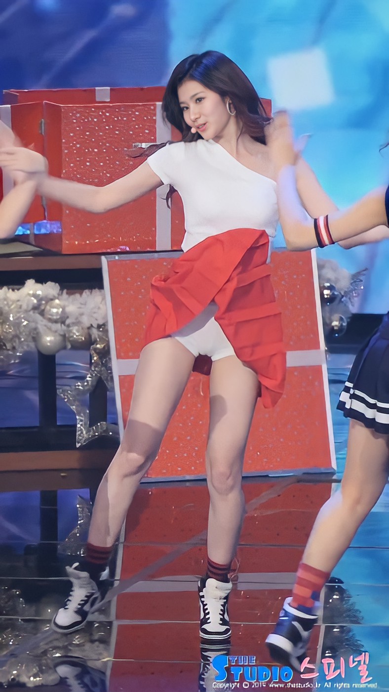 TWICE - Sana | Scrolller