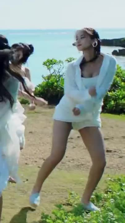 TWICE - Tzuyu | Scrolller