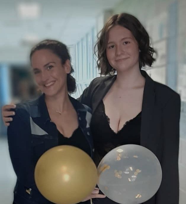 Two friends breast envy | Scrolller