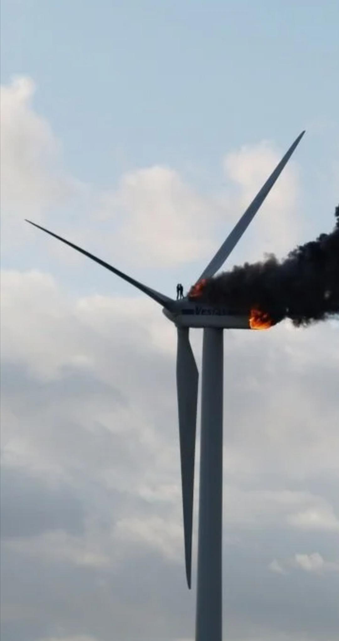 Two men in their last moments alive, stuck on a burning wind turbine. What an awful way to die ...