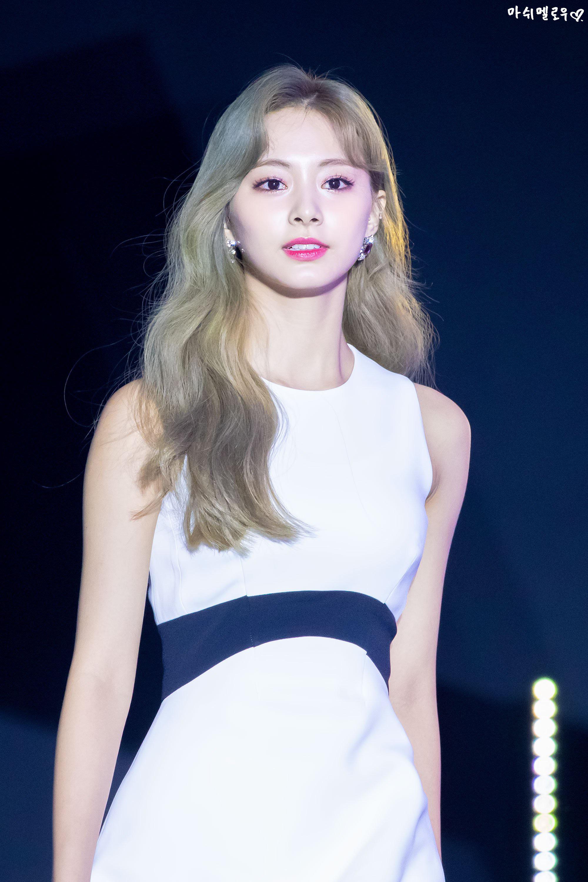 190822 Tzuyu | Scrolller