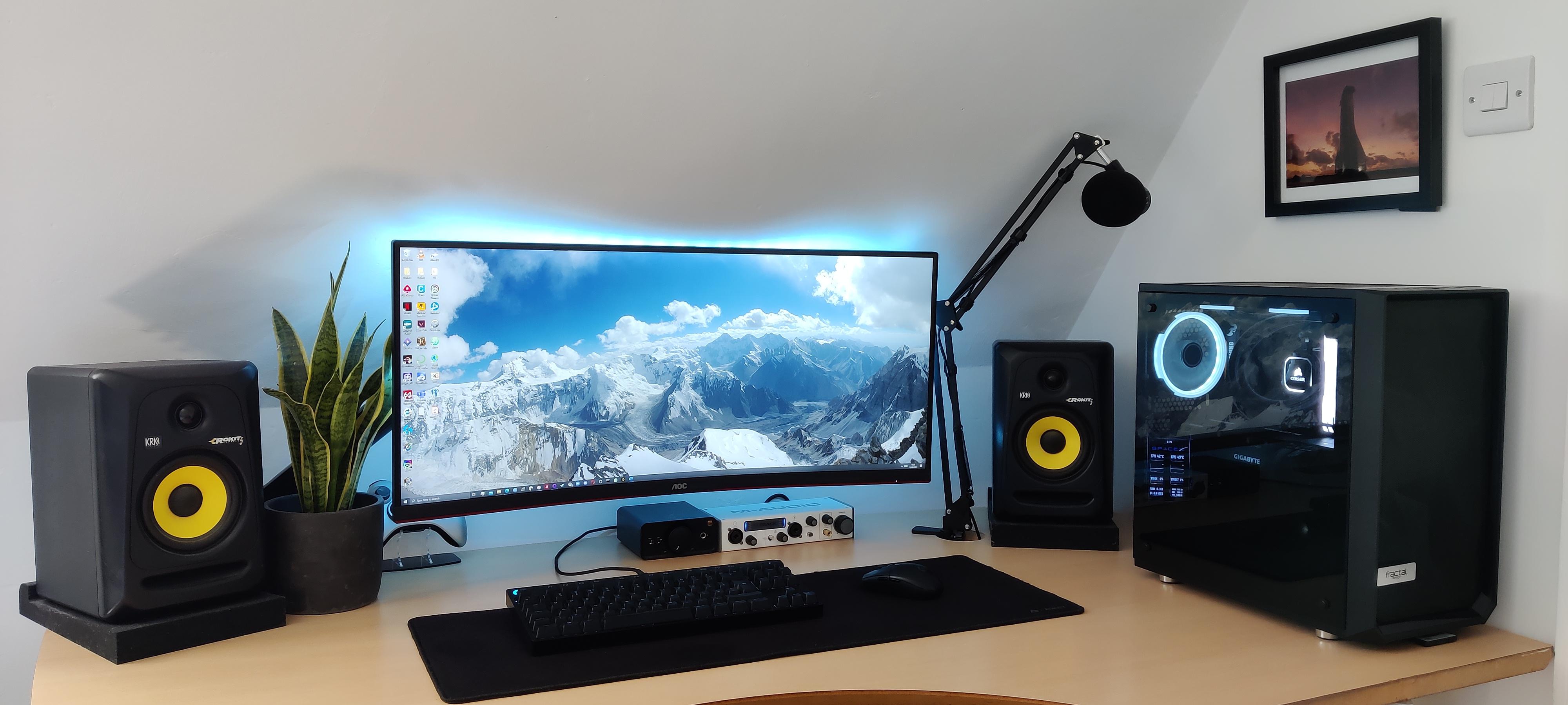 Ultrawide Setup | Scrolller