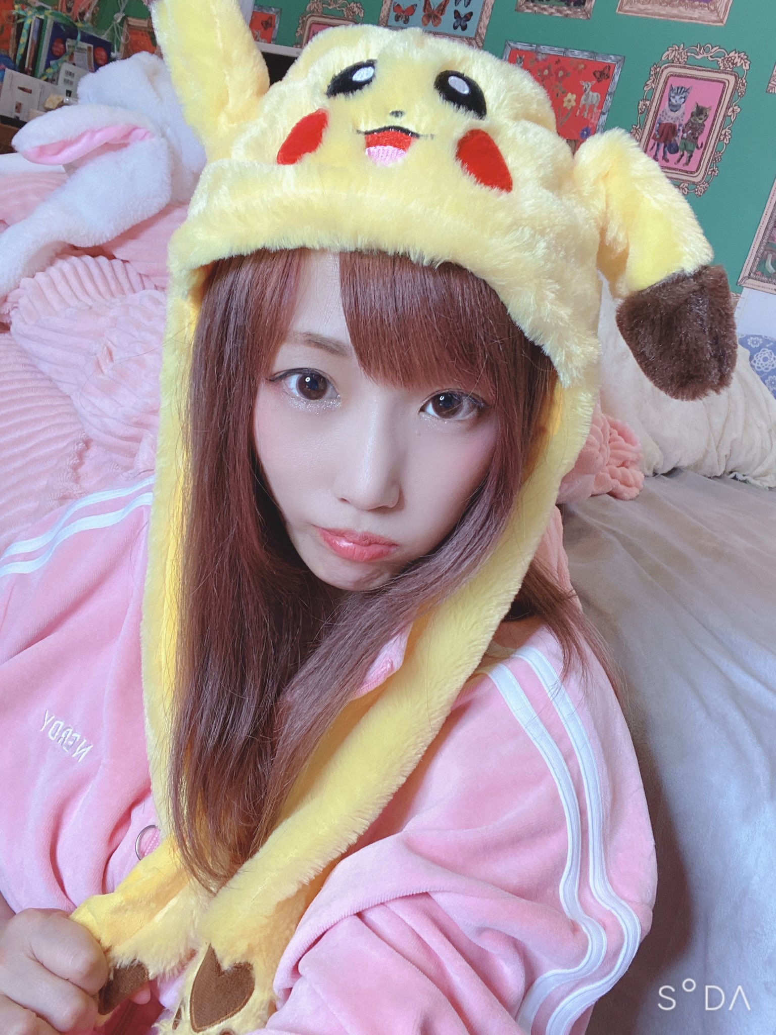 Unagi with a cute hat | Scrolller