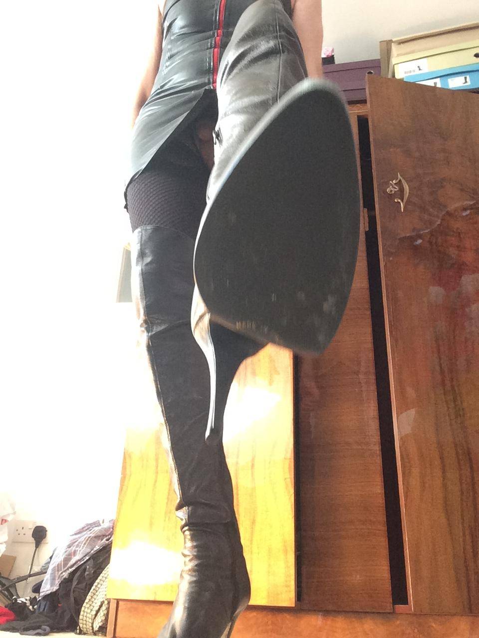 Under my boots! | Scrolller