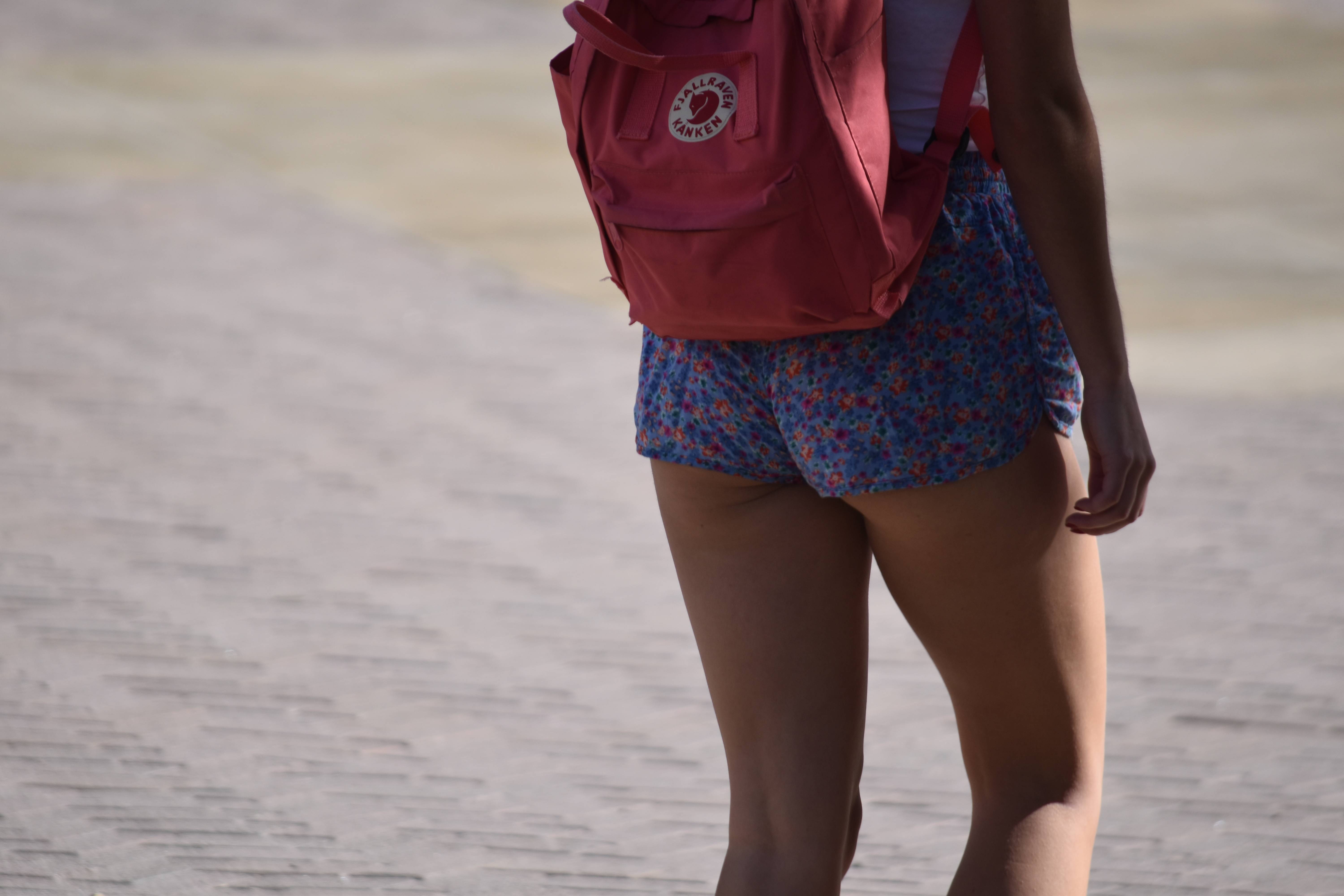 Underbun exposure | Scrolller