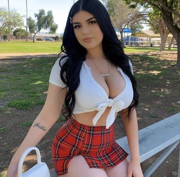 Undo the knot please | Scrolller