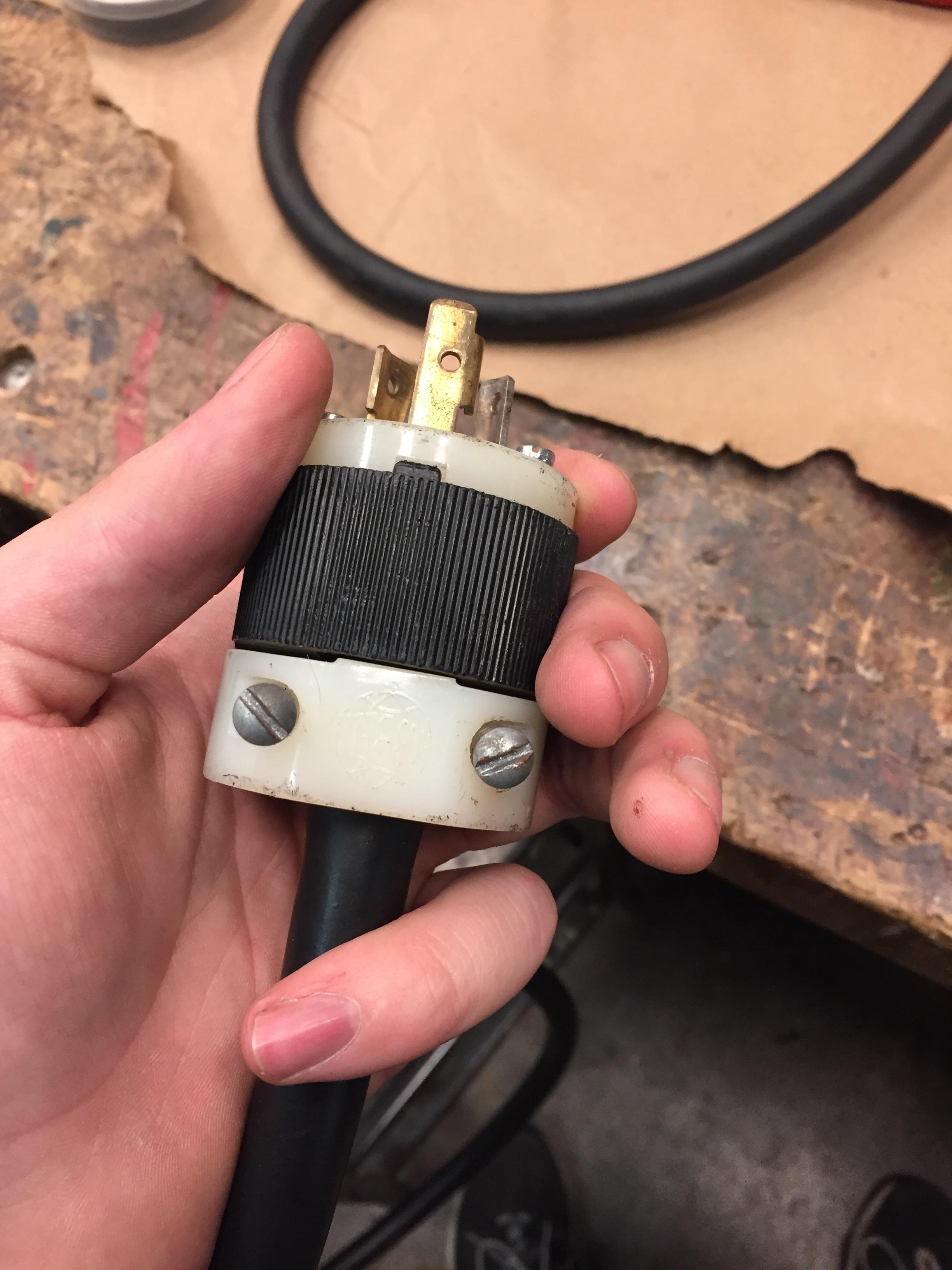 Unhappy plug | Scrolller