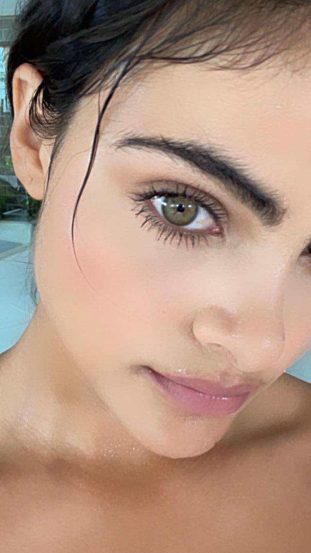 Up-close | Scrolller