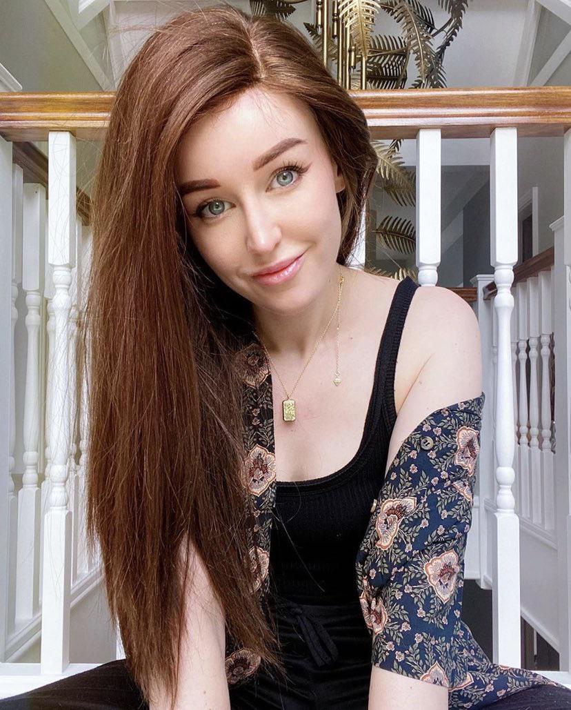 Up close | Scrolller