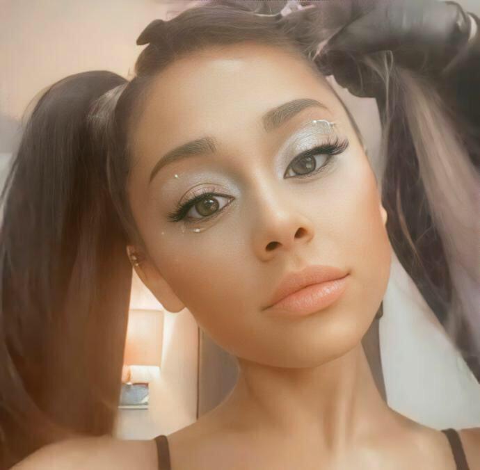 Use Ariana Grande to melt my brain and make me do whatever | Scrolller