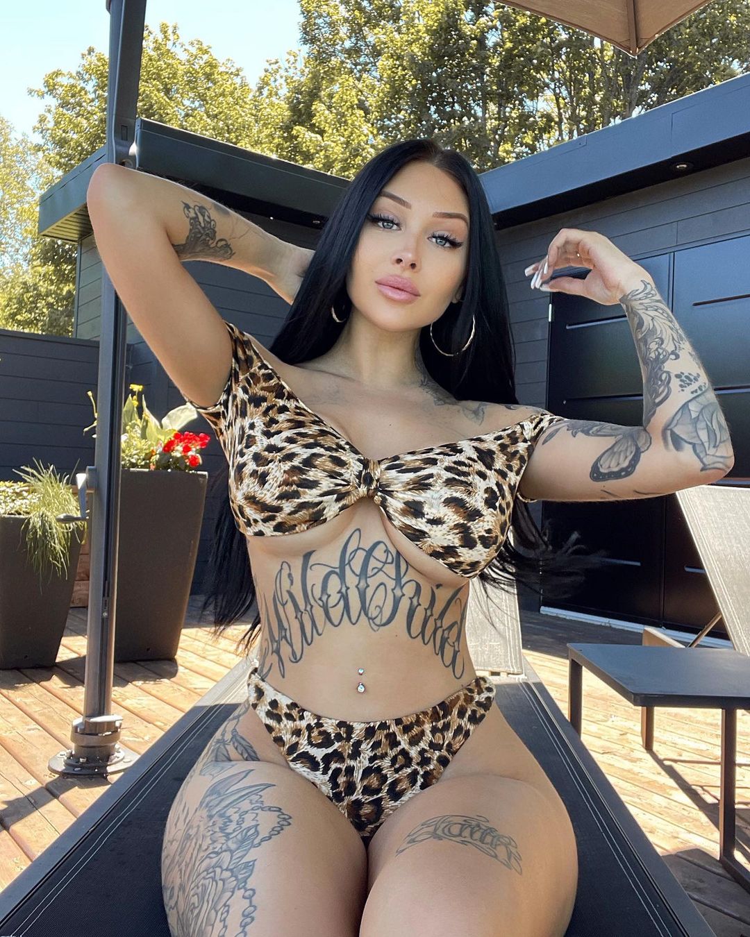 Valerie (@valerie.c_) | Scrolller