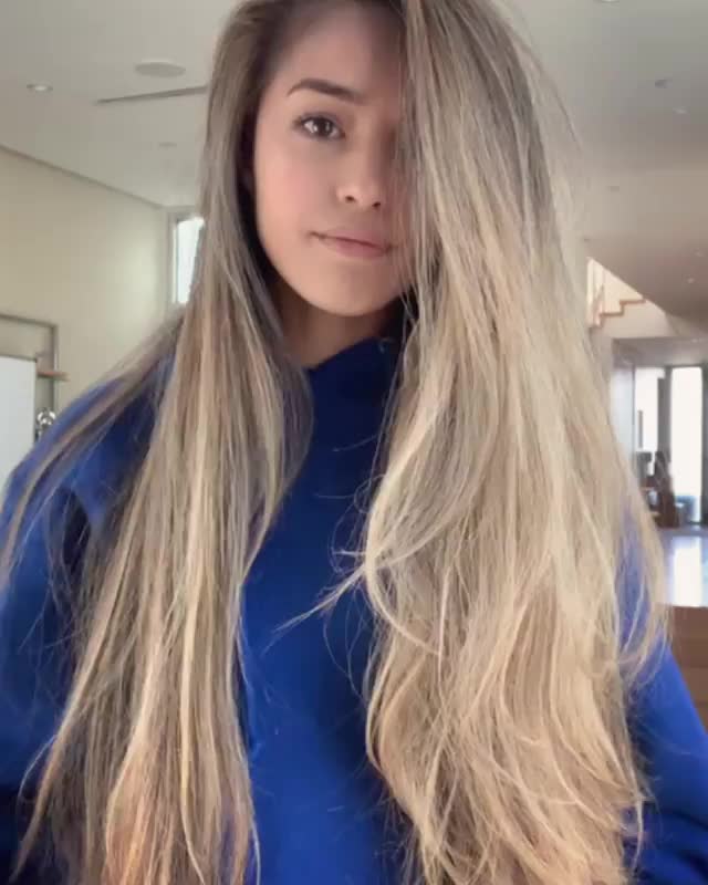 Valkyrae | Scrolller