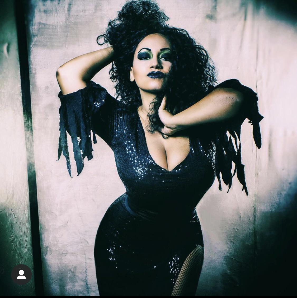 Vampire Queen | Scrolller