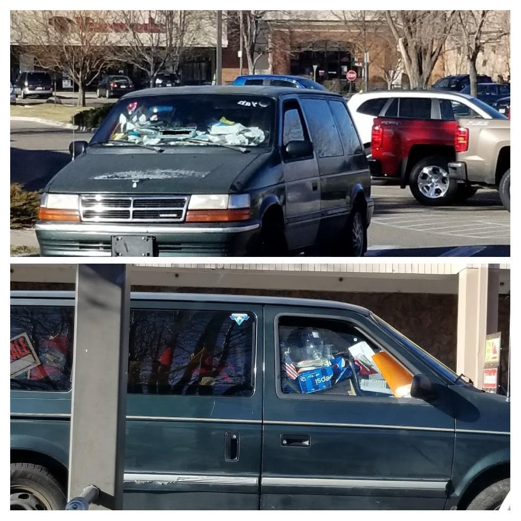 Van-bage | Scrolller