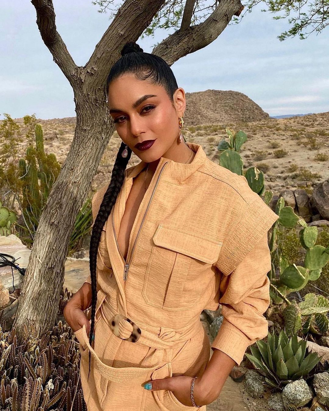 Vanessa Hudgens Scrolller