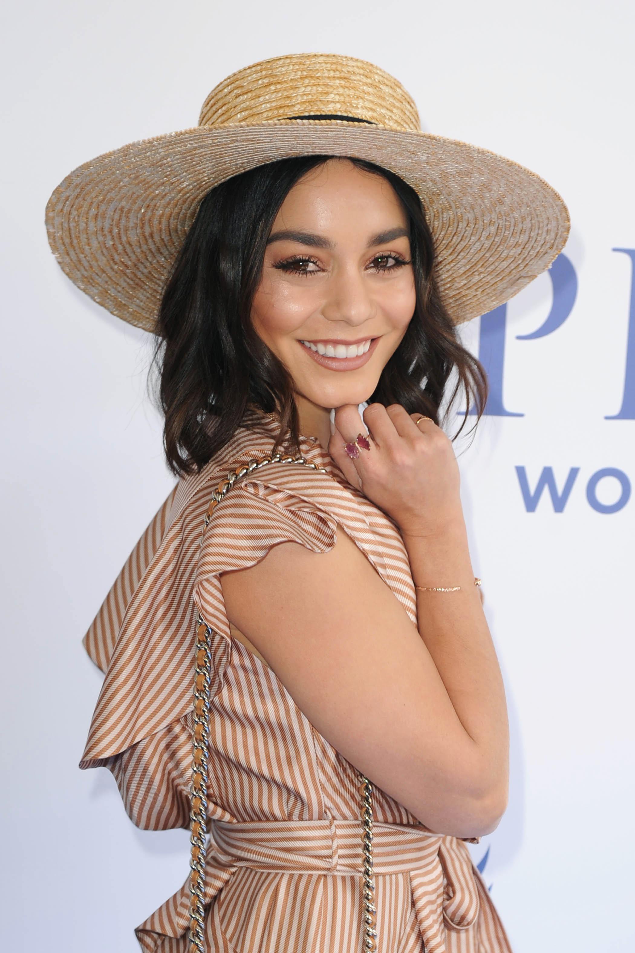Vanessa Hudgens Scrolller