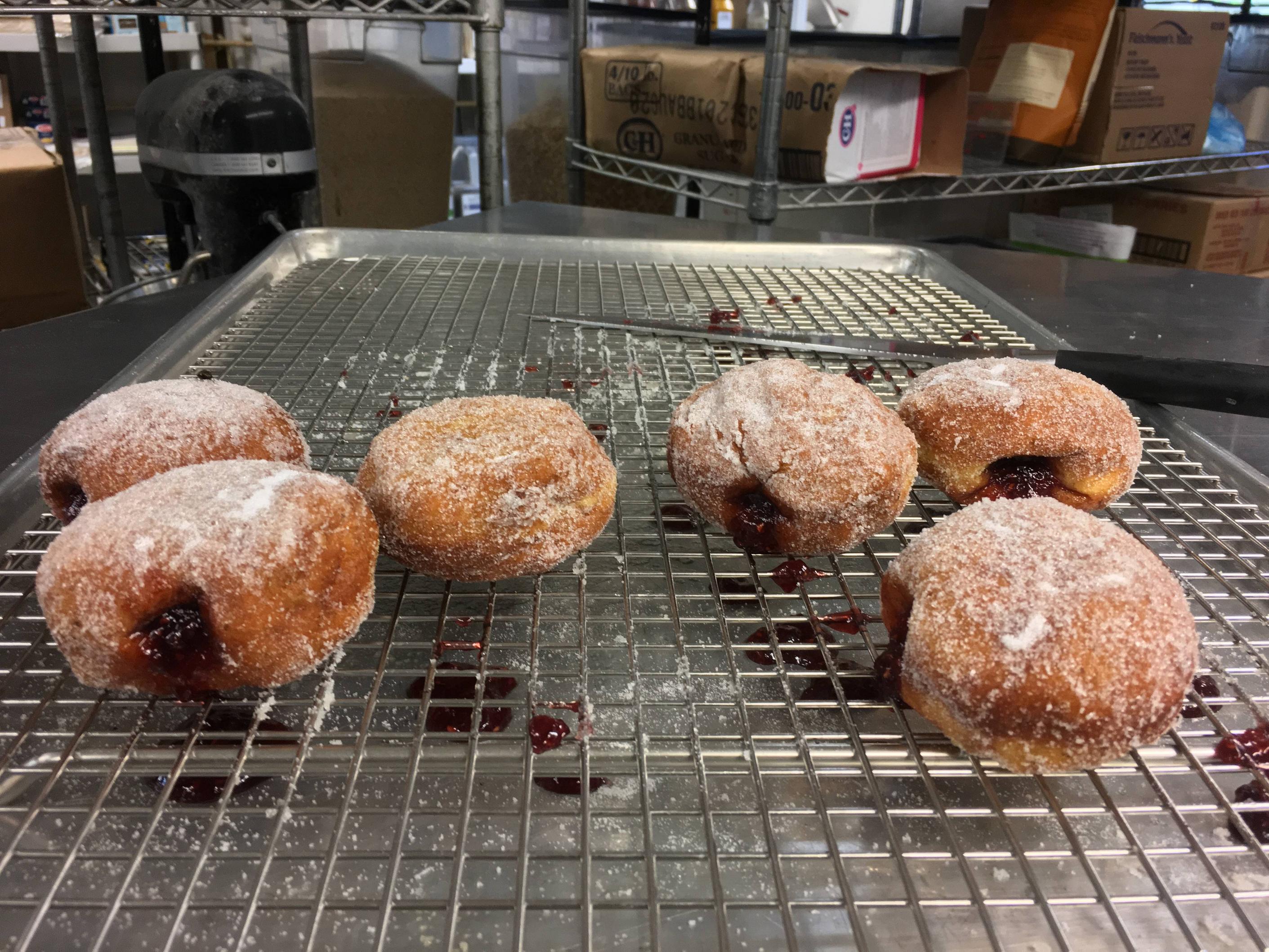 Vegan Jelly Donuts | Scrolller