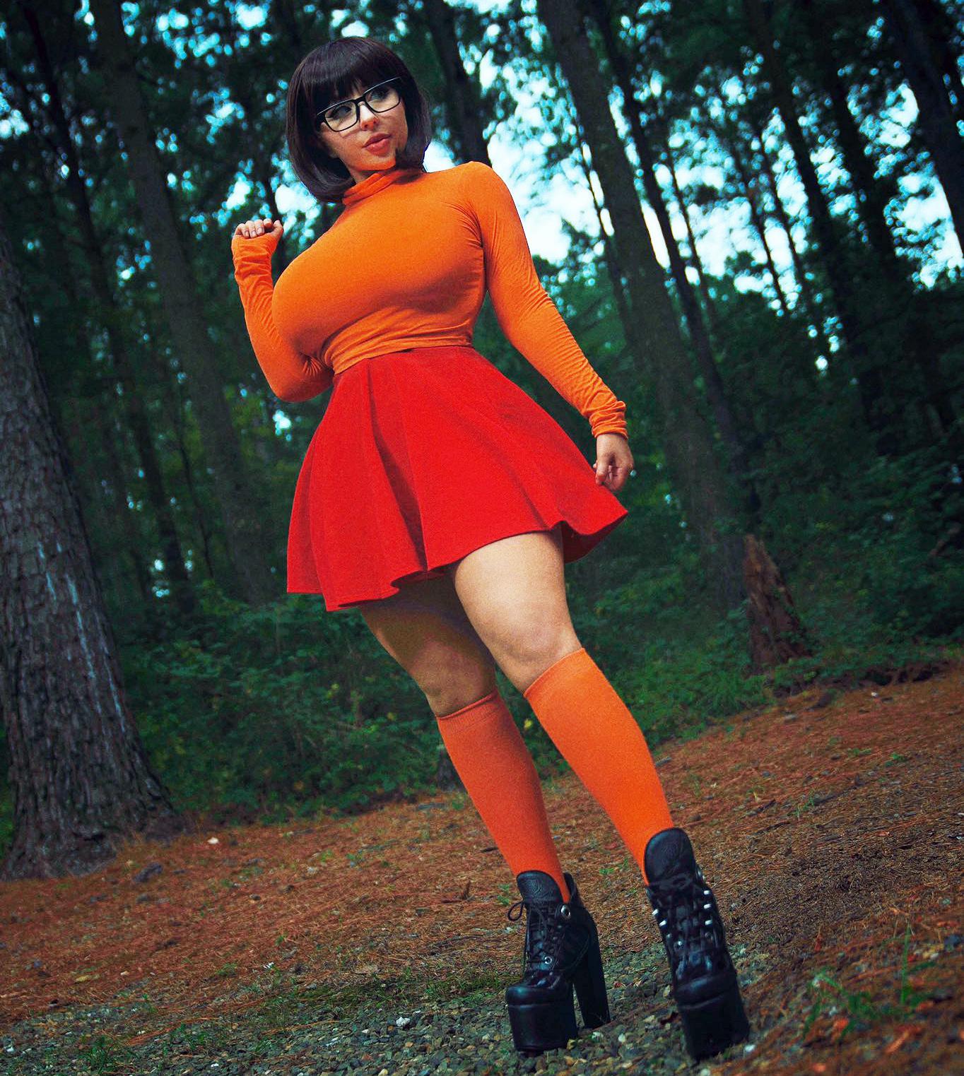 Velma | Scrolller