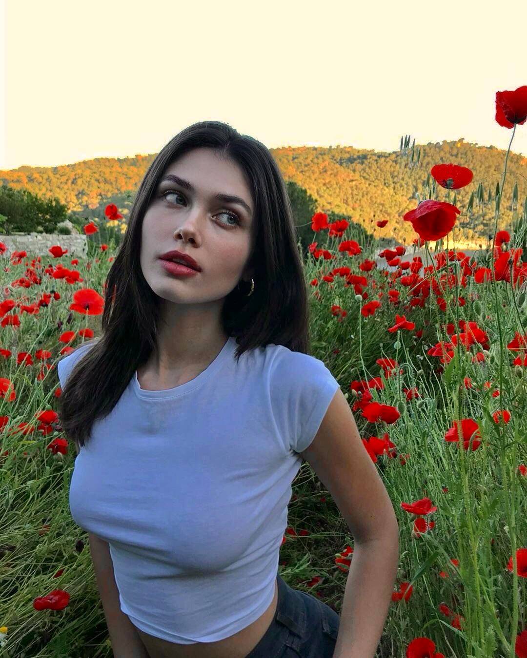 Victoria Brono (irtr) | Scrolller