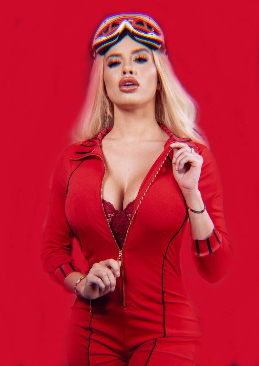 Victoria June Red | Scrolller