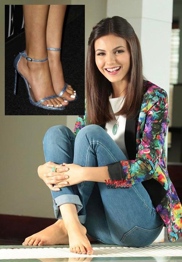 Victoria Justice Scrolller