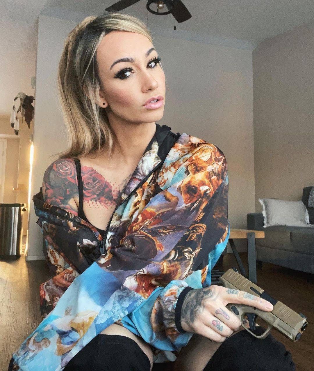 @victoria_vandal | Scrolller