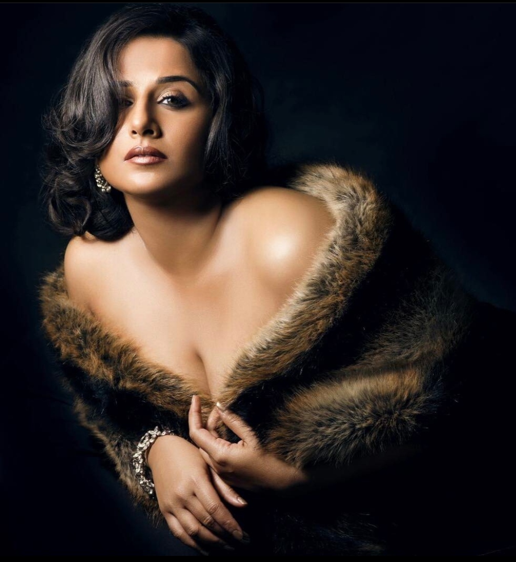 Vidya Balan's epic cleavage | Scrolller