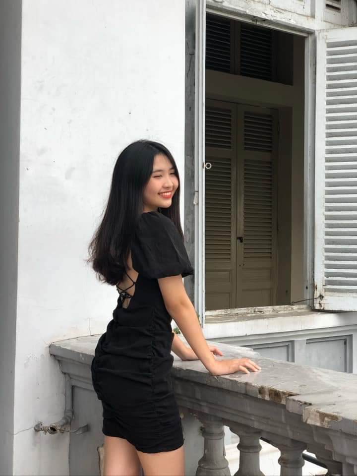 Vietnamese girl is so cute with fucking big ass | Scrolller