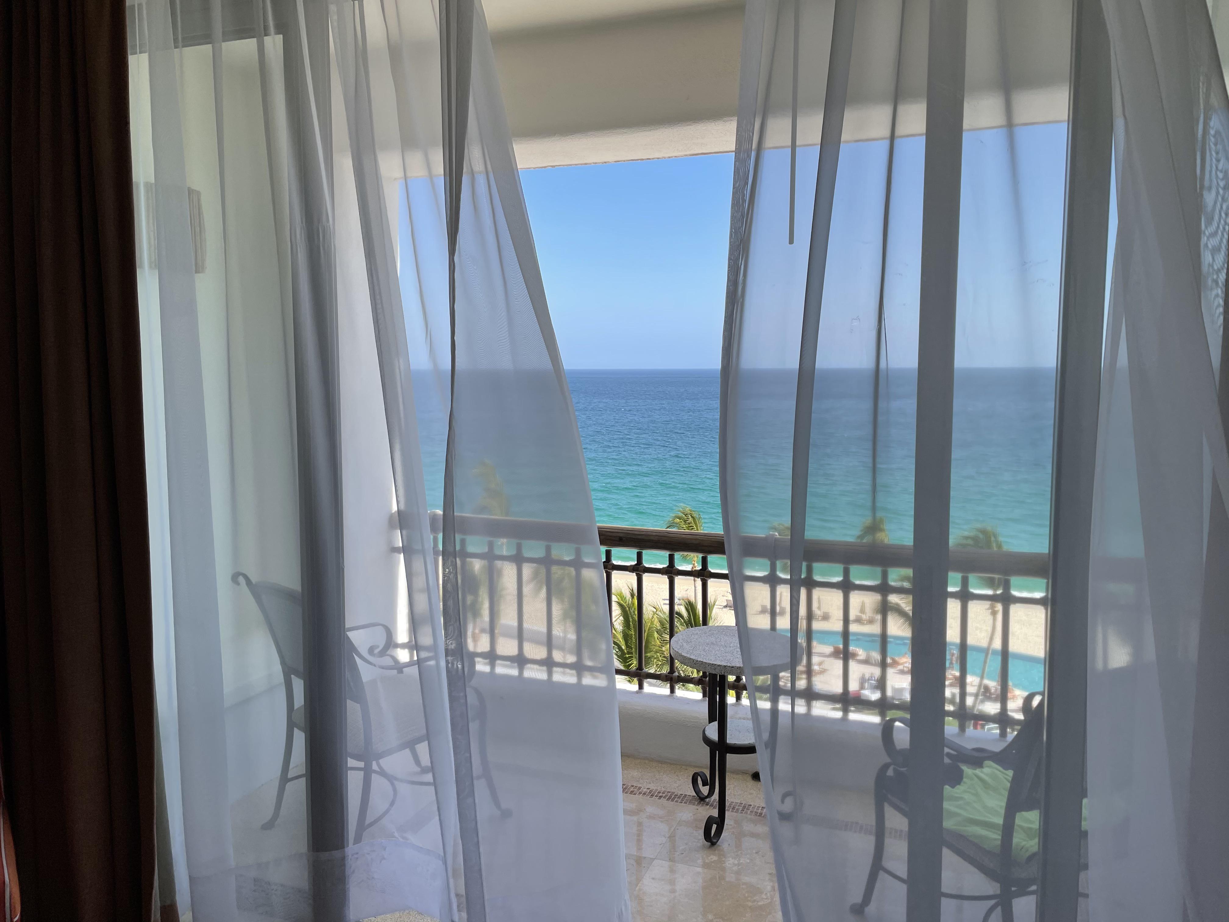 View from Los Cabos resort [OC] | Scrolller