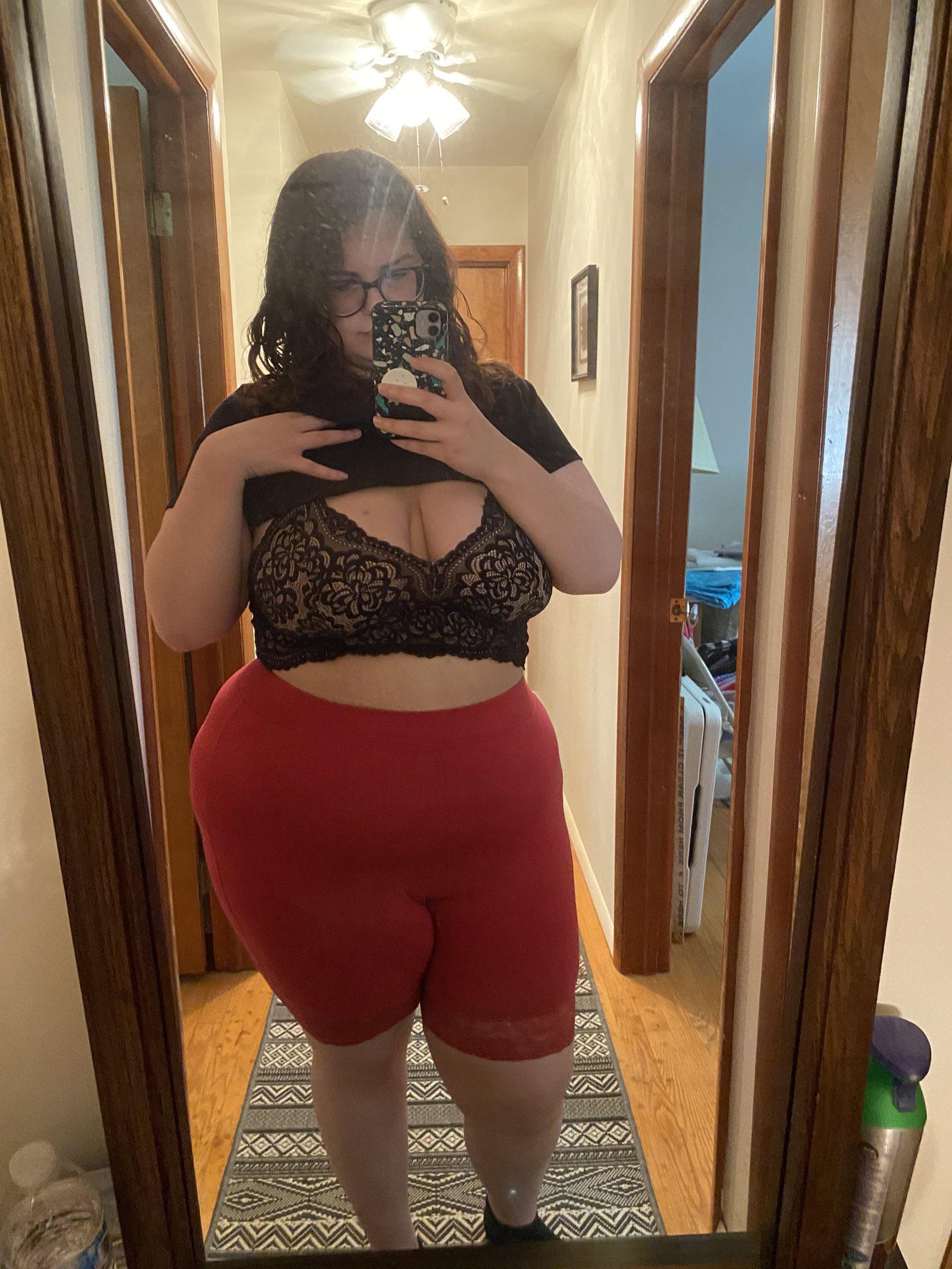 Visible belly line to tease 😉 | Scrolller