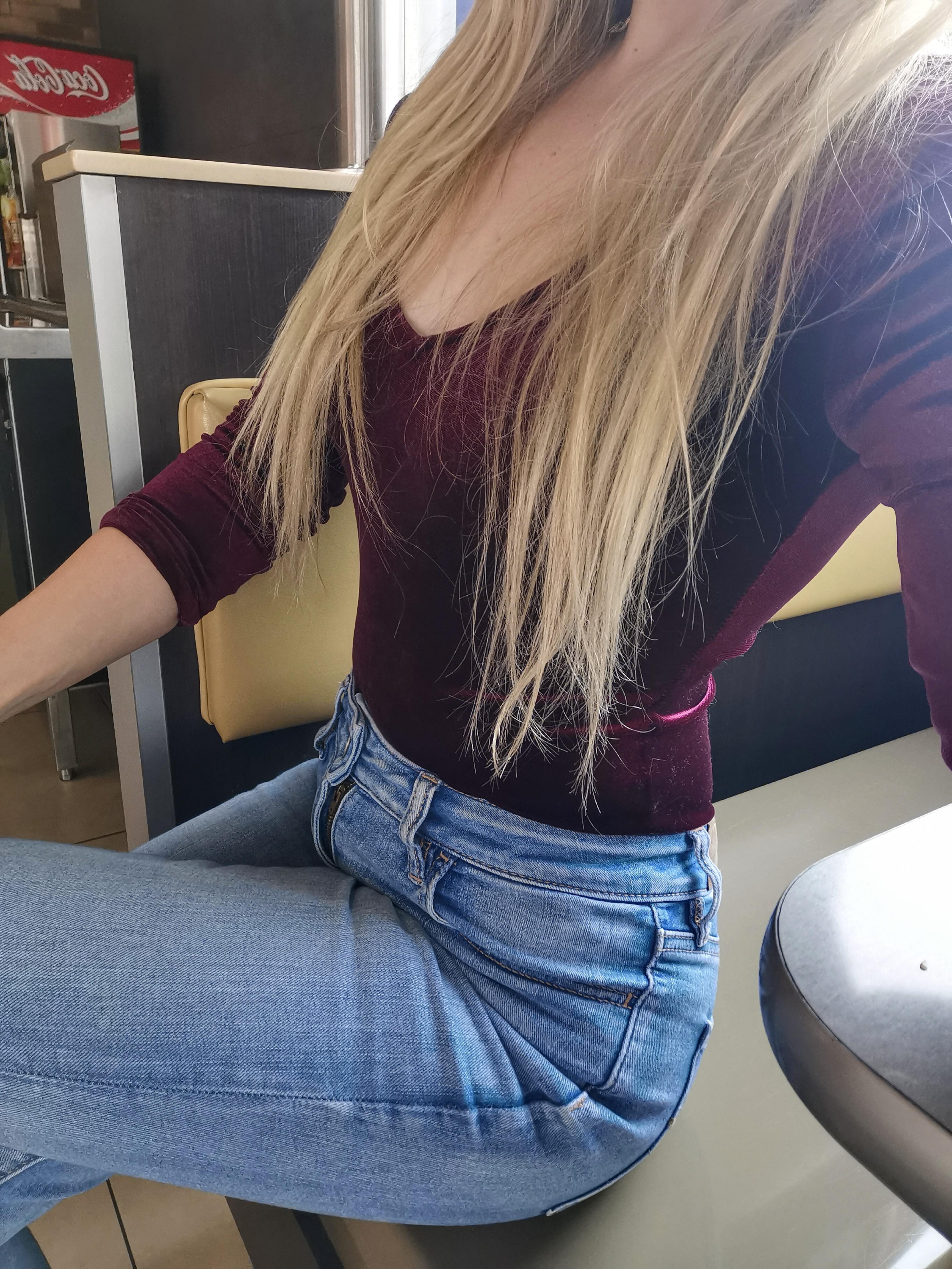 Waiting for my fat food order... Gotta get those calories! 😜 | Scrolller