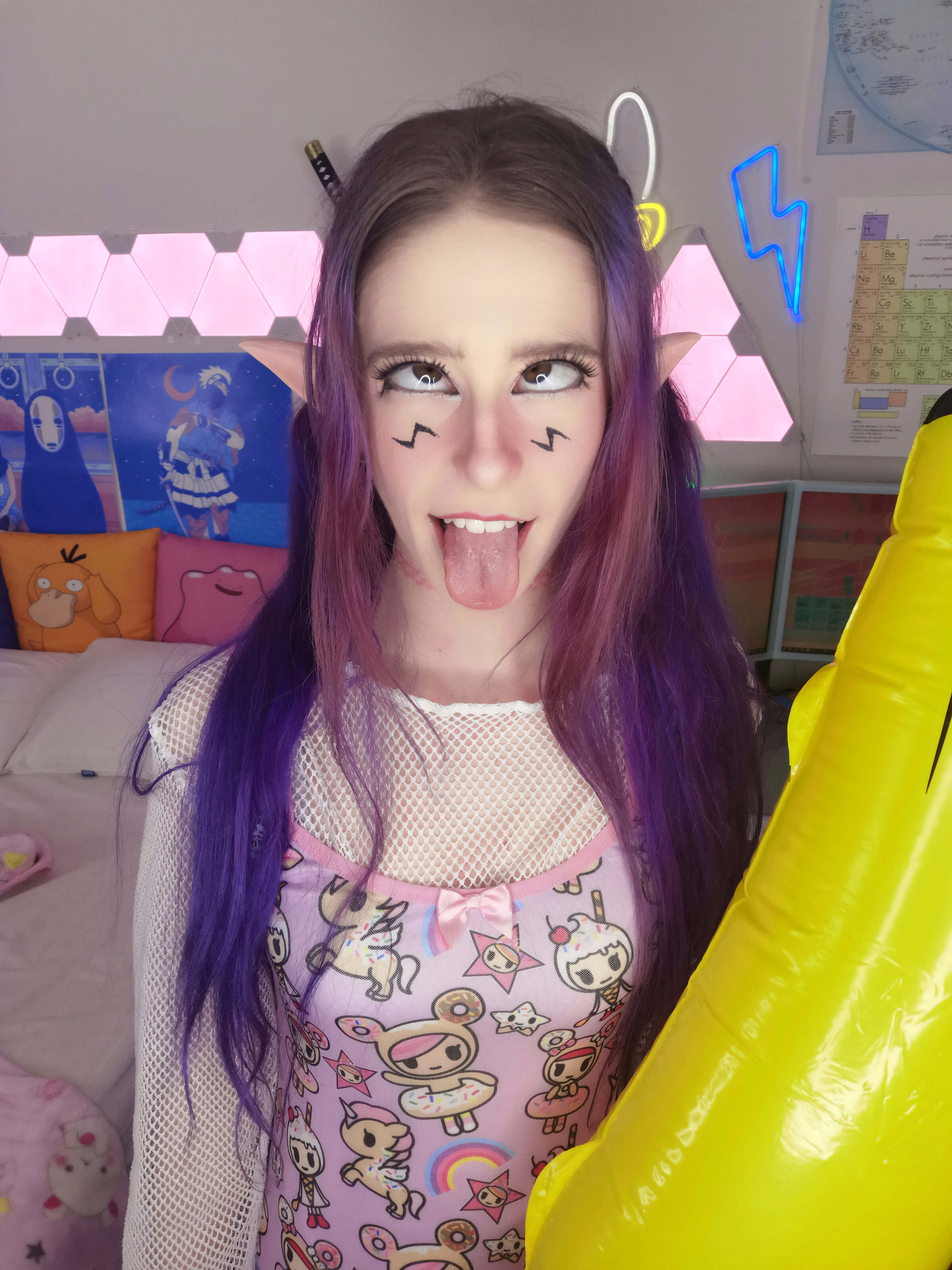 waiting for that banana🍌 | Scrolller