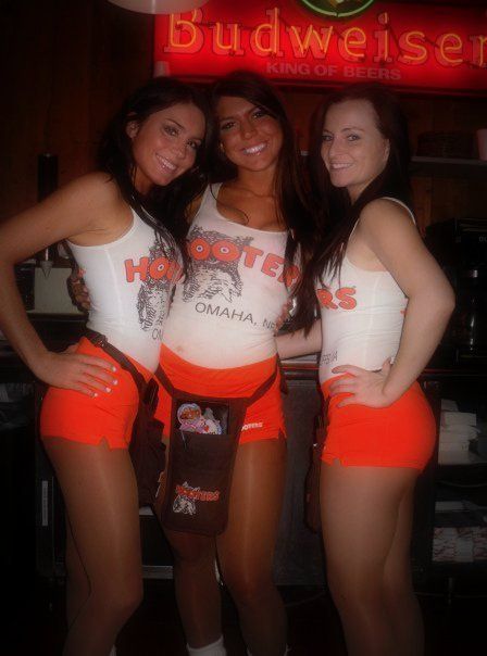 Waitresses | Scrolller