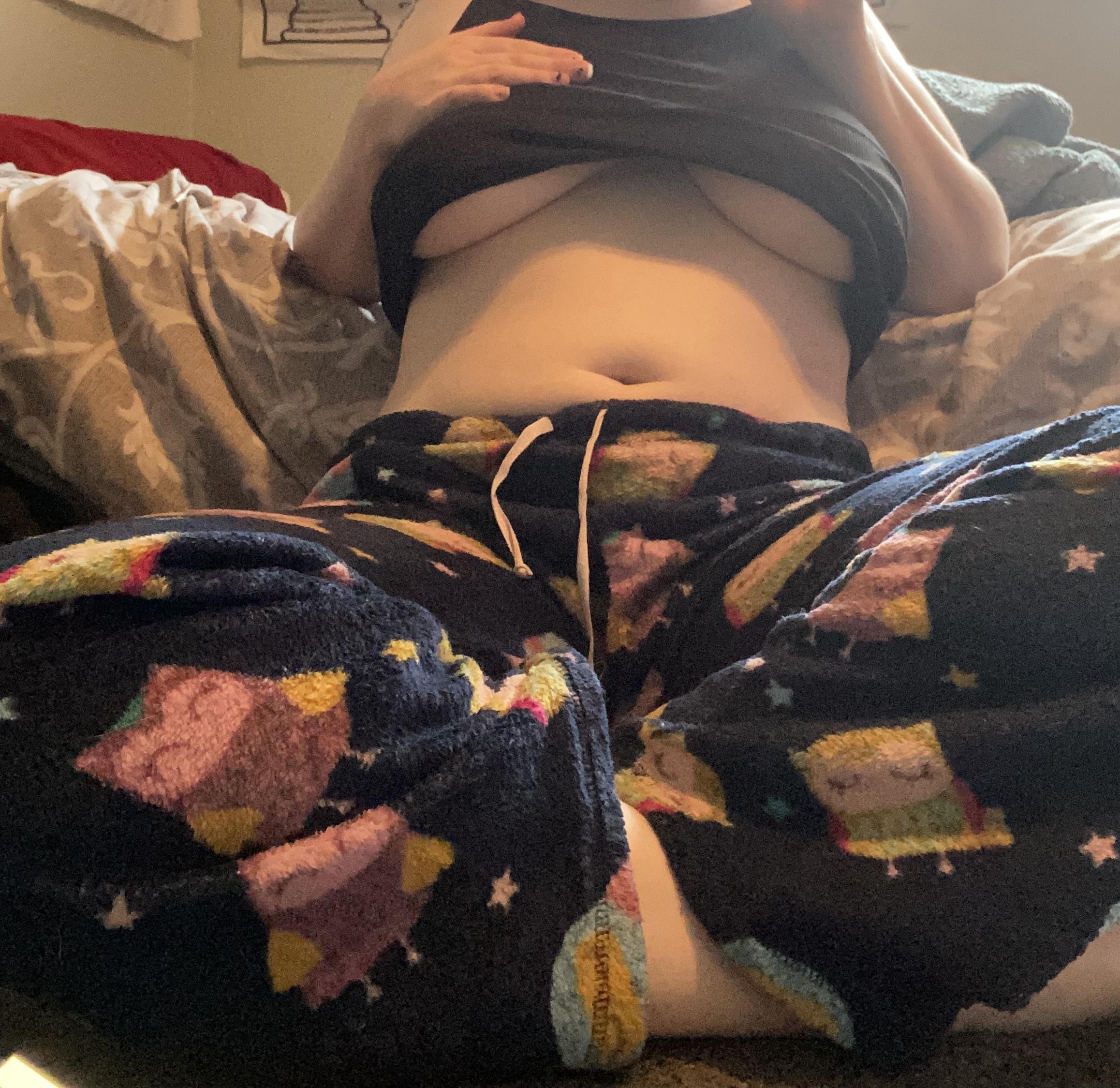 Wake n bake with me ☺️ | Scrolller