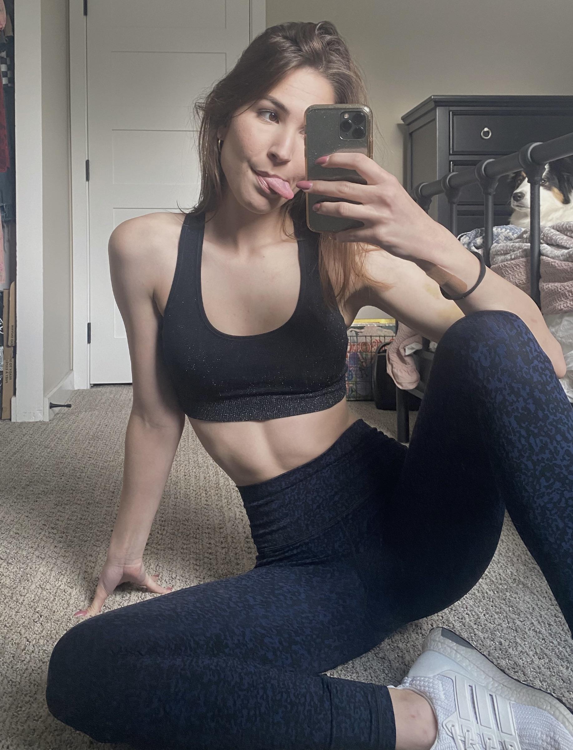 Wanna be my workout buddy? | Scrolller