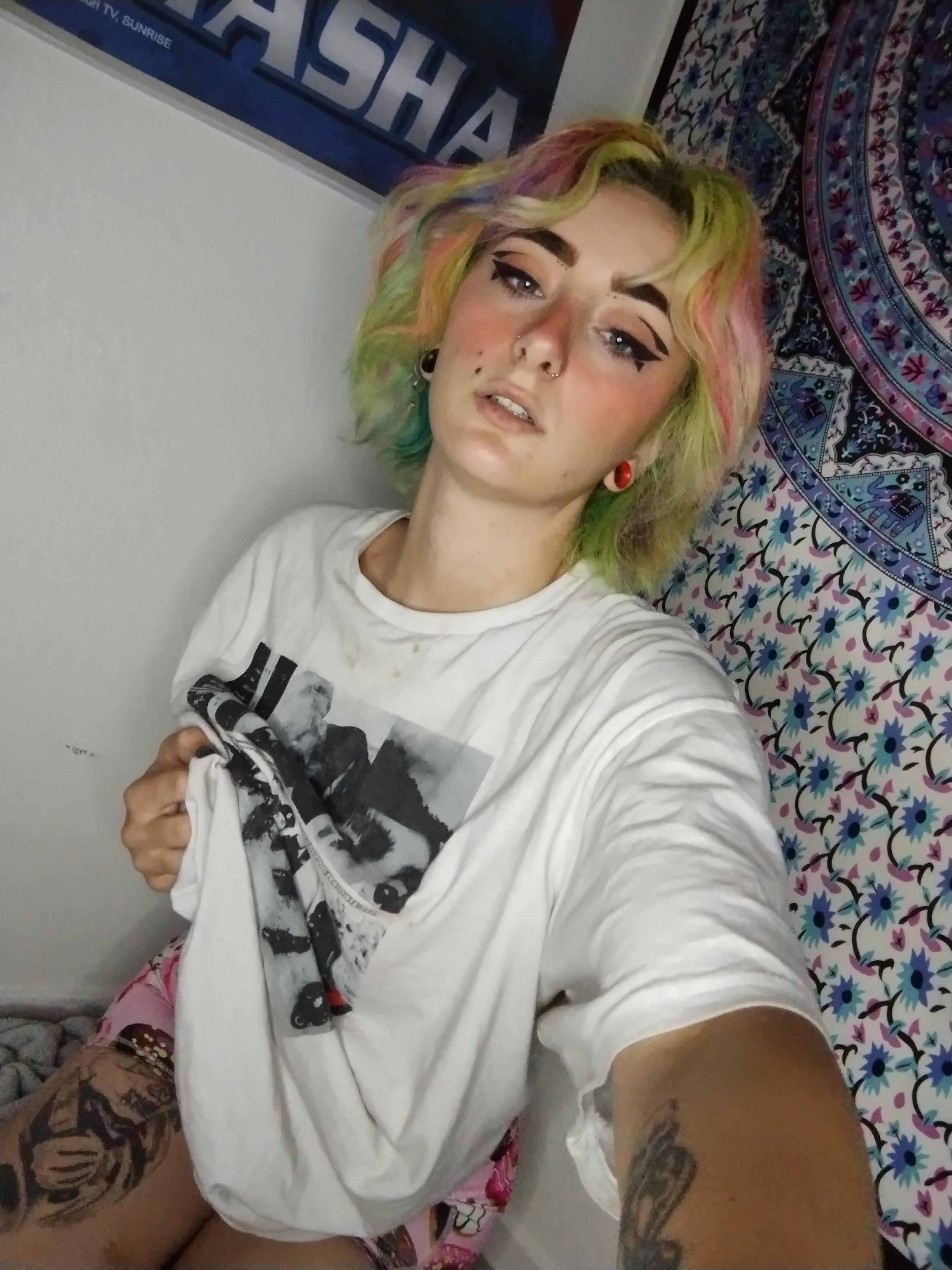 Wanna bite? | Scrolller