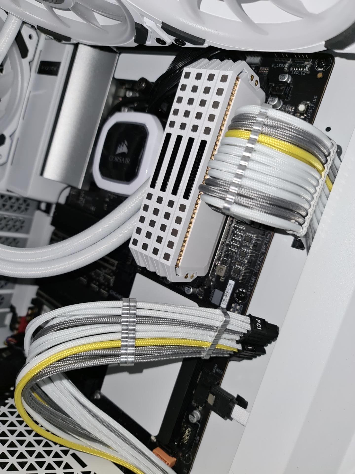 Wanted to wait until CPU and GPU arrive, but I'm so happy with how CableMod did it. I think it ...