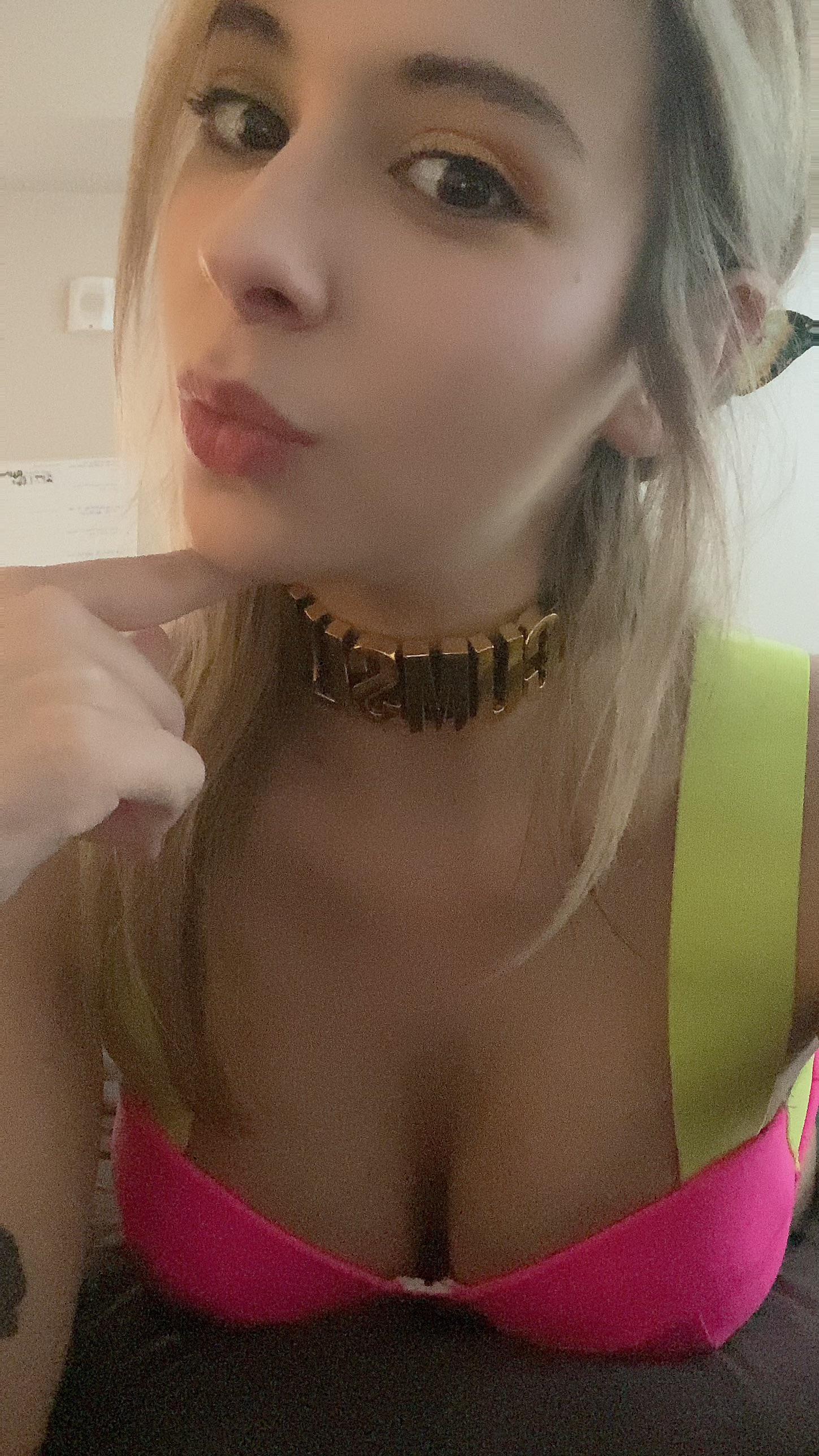 Was your wife ever this pretty? | Scrolller