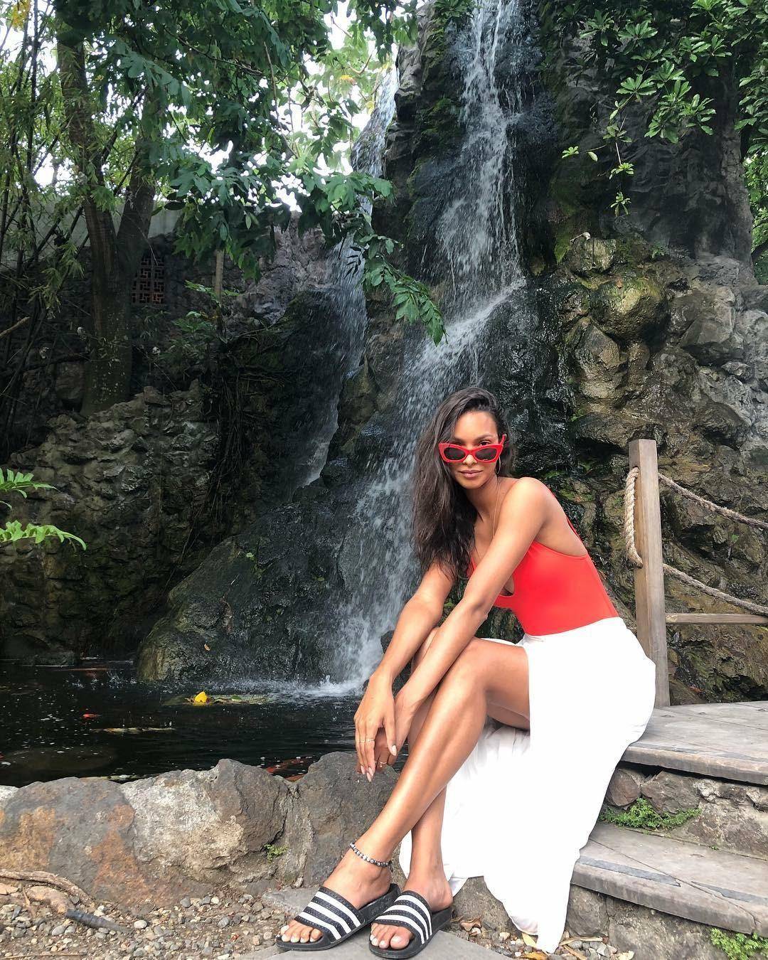 Waterfall | Scrolller