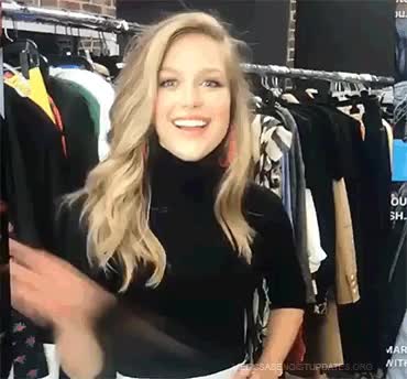 Waving hello | Scrolller