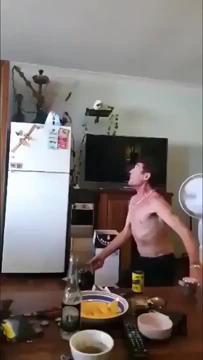 wCGW Catching A Knife In mid air | Scrolller