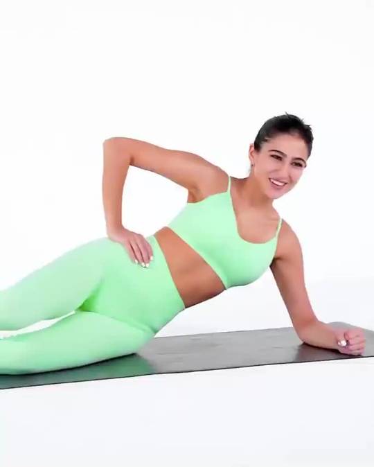 We should help Sara Ali Khan for her daily exercise | Scrolller