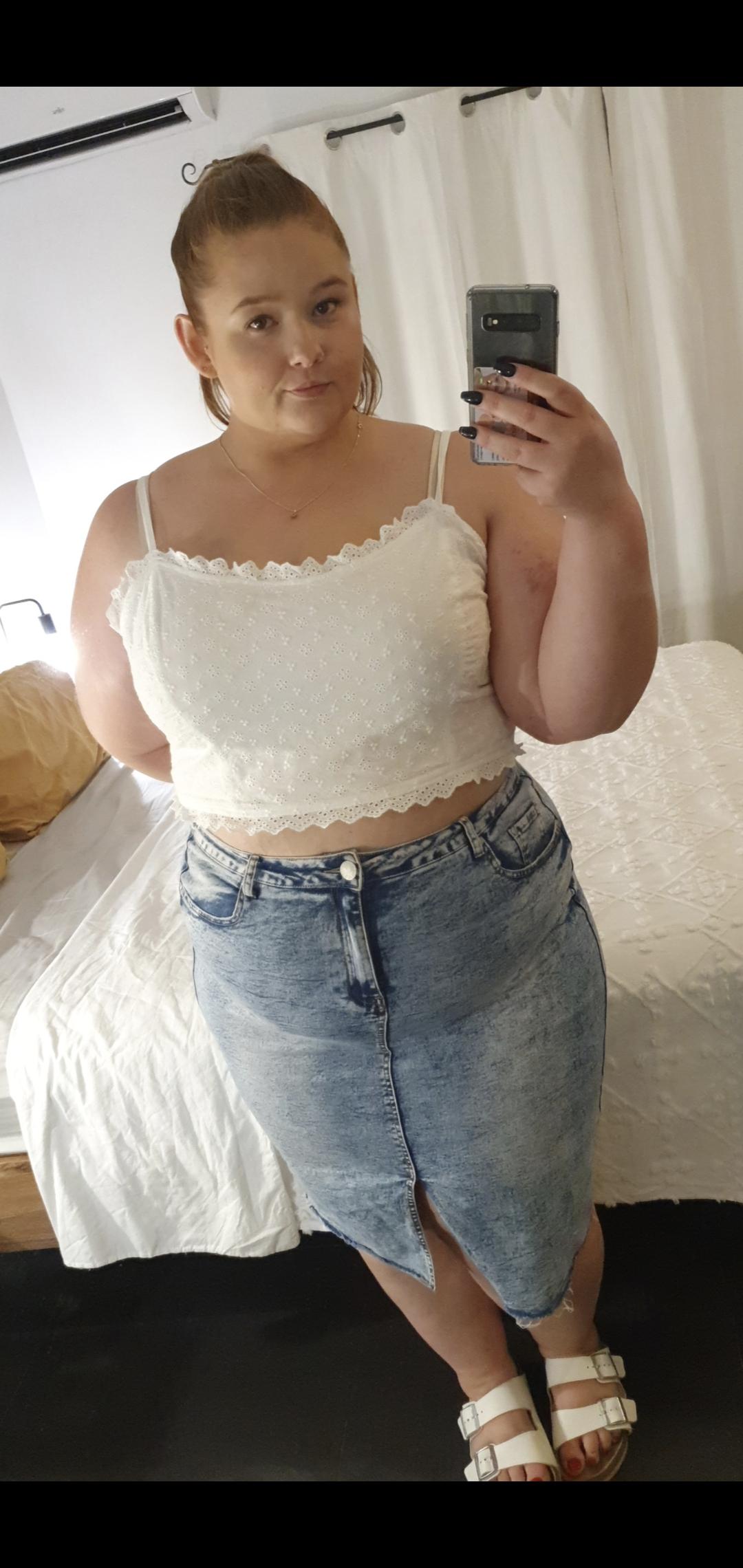 Weekend Day Drinking Ready 🥂 😇 | Scrolller