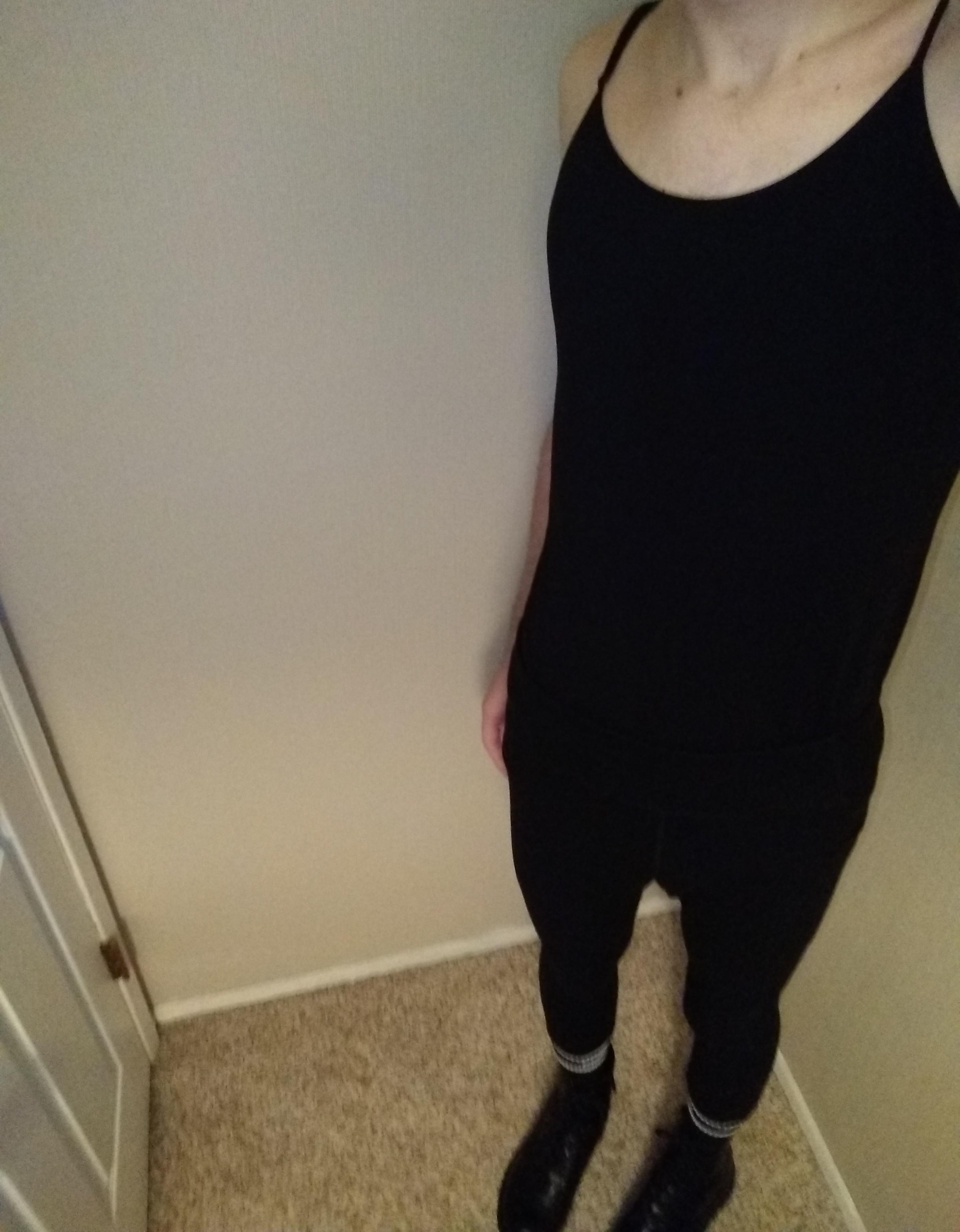 Weird angle but like this outfit | Scrolller