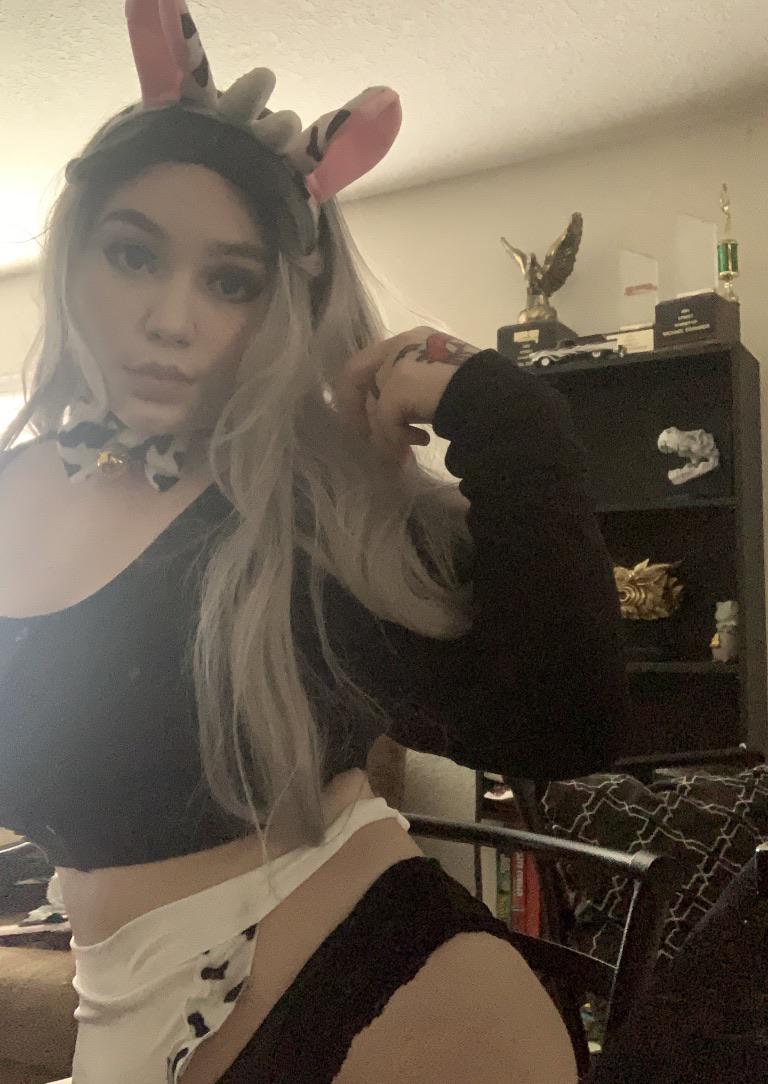 Welcome to the milk bar! Come here often? 🐮 | Scrolller