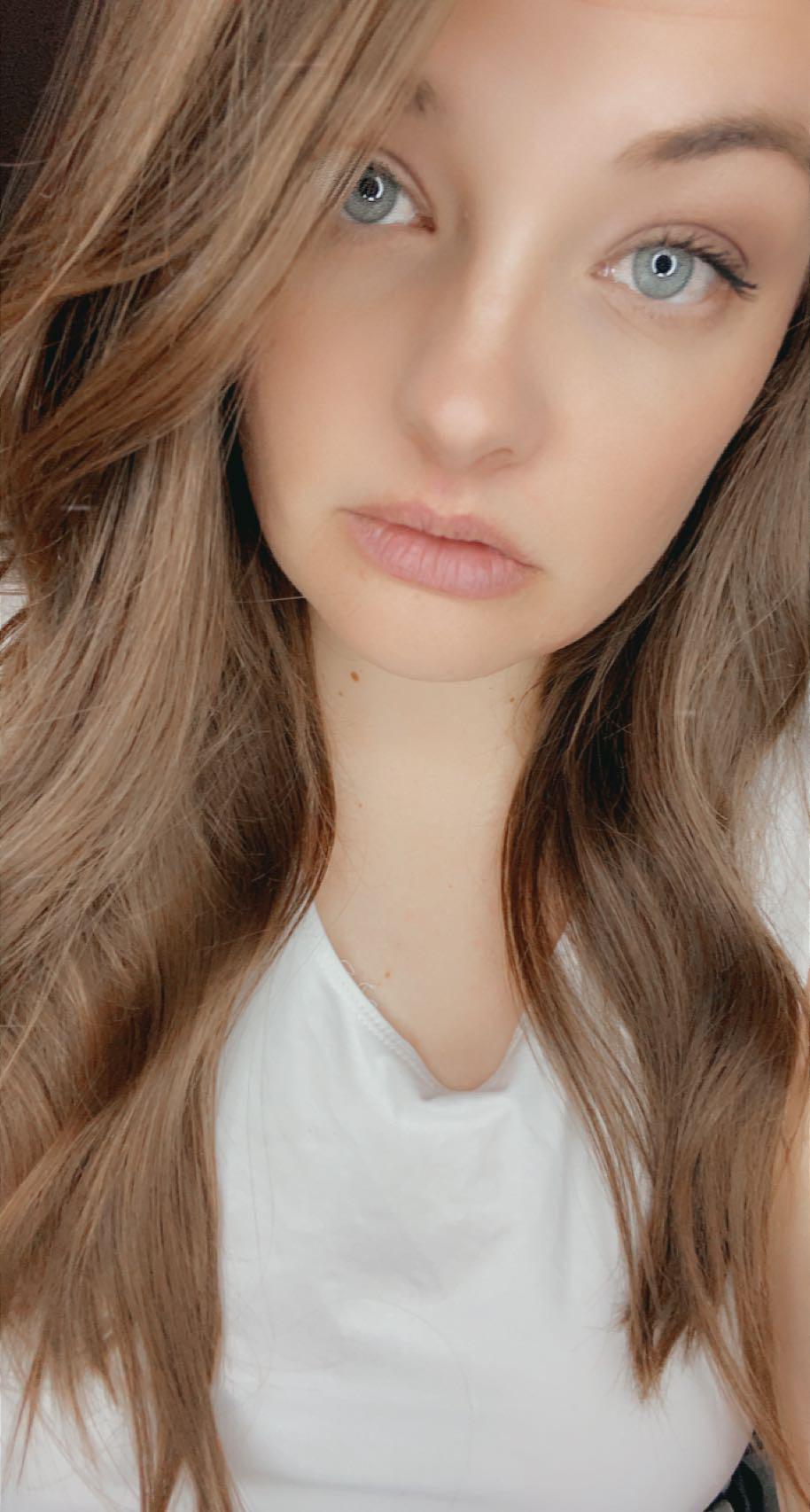 Happy hump day 😘 31f | Scrolller