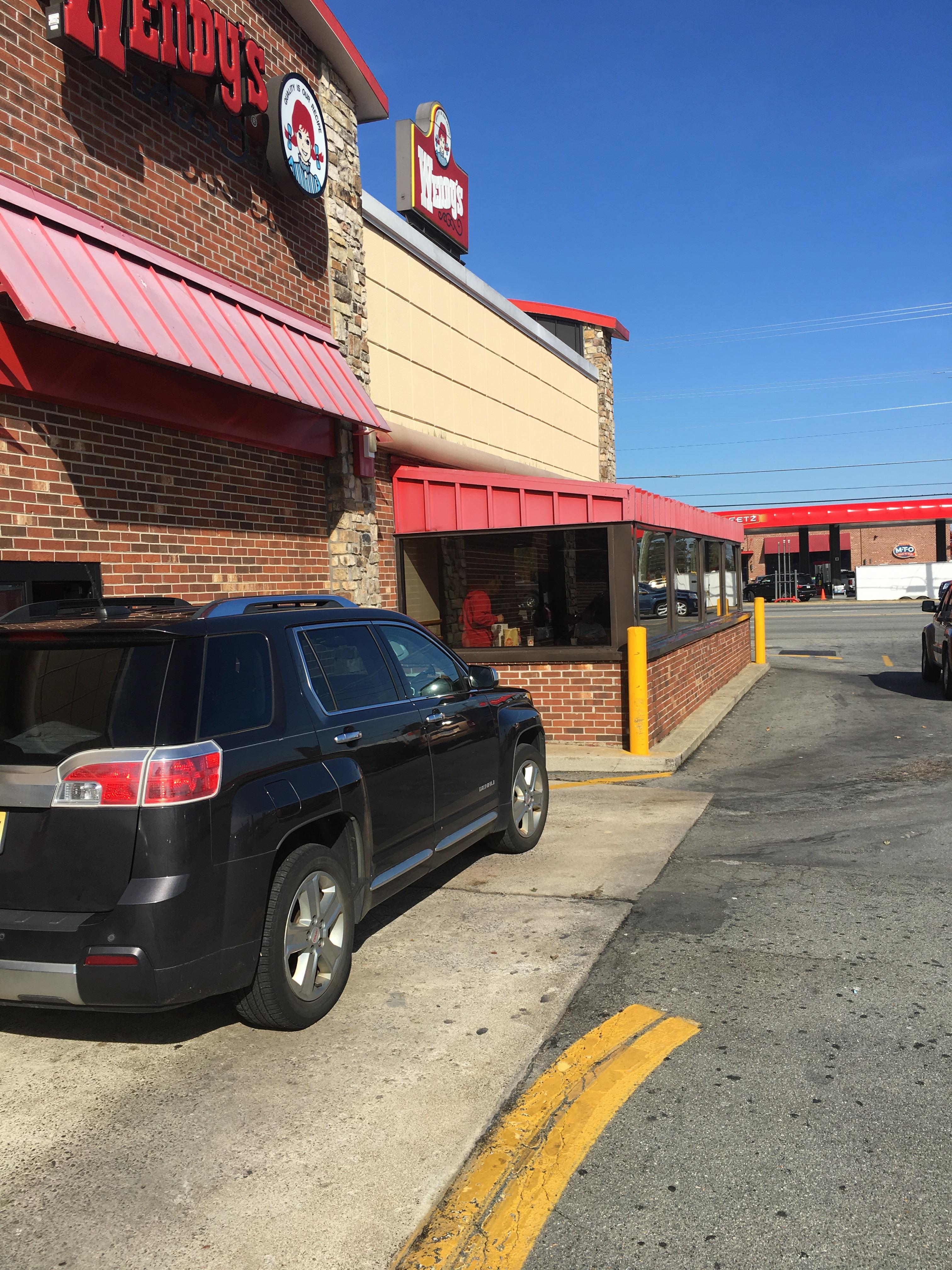 Wendy’s drive-thru? | Scrolller