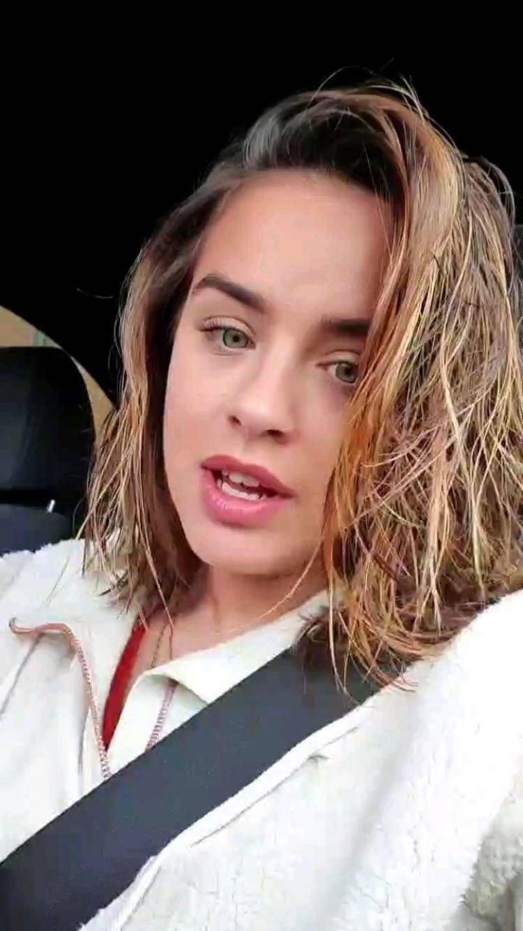 Wet and messy look | Scrolller