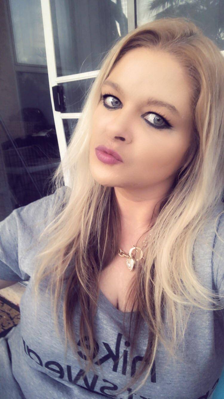 What am I thinking? 💬🤔 Single 42f | Scrolller