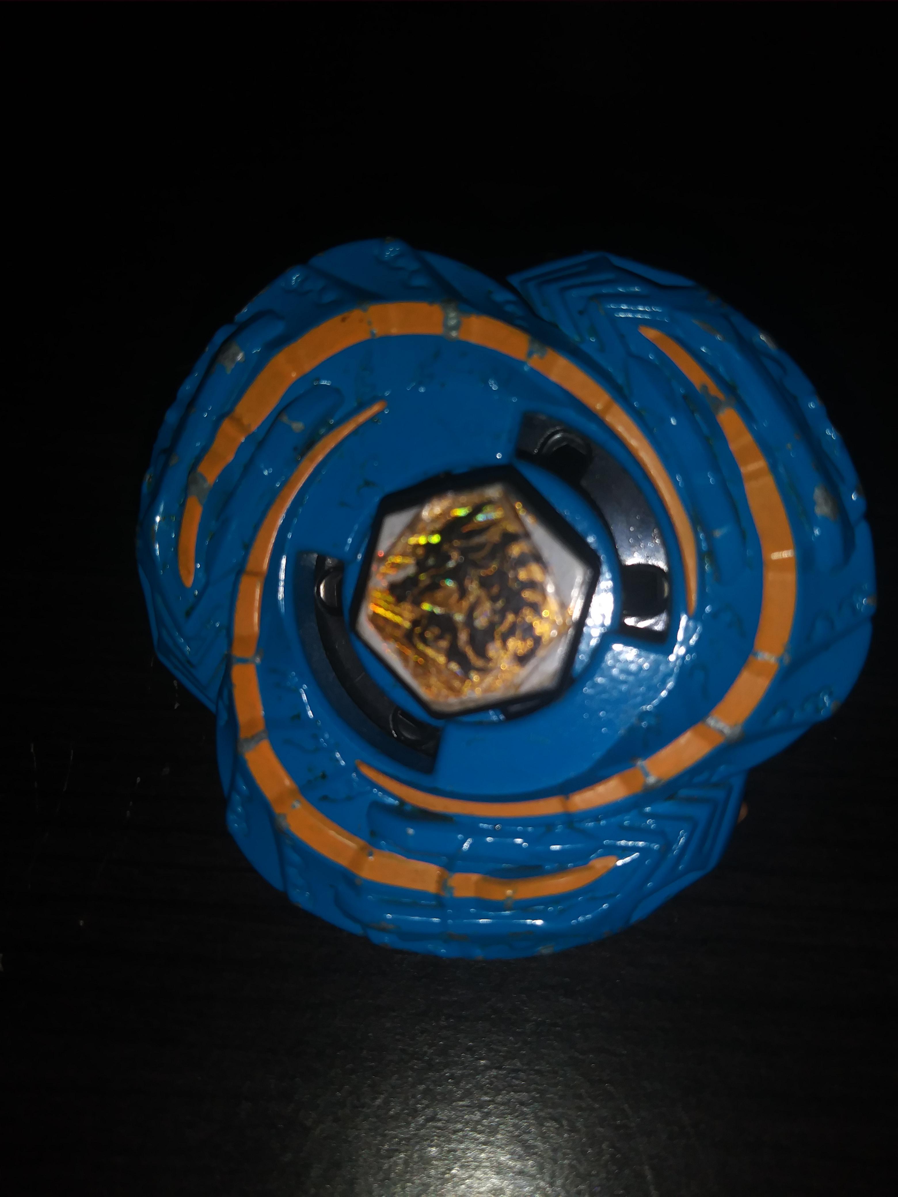 What beyblade is this | Scrolller